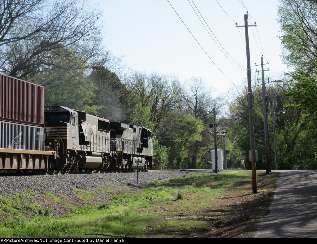 NS 22N passes through some sun